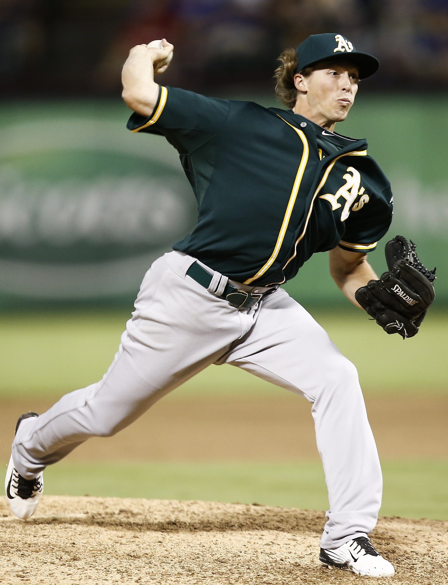 Rookie Ryan Dull making his mark in A’s bullpen