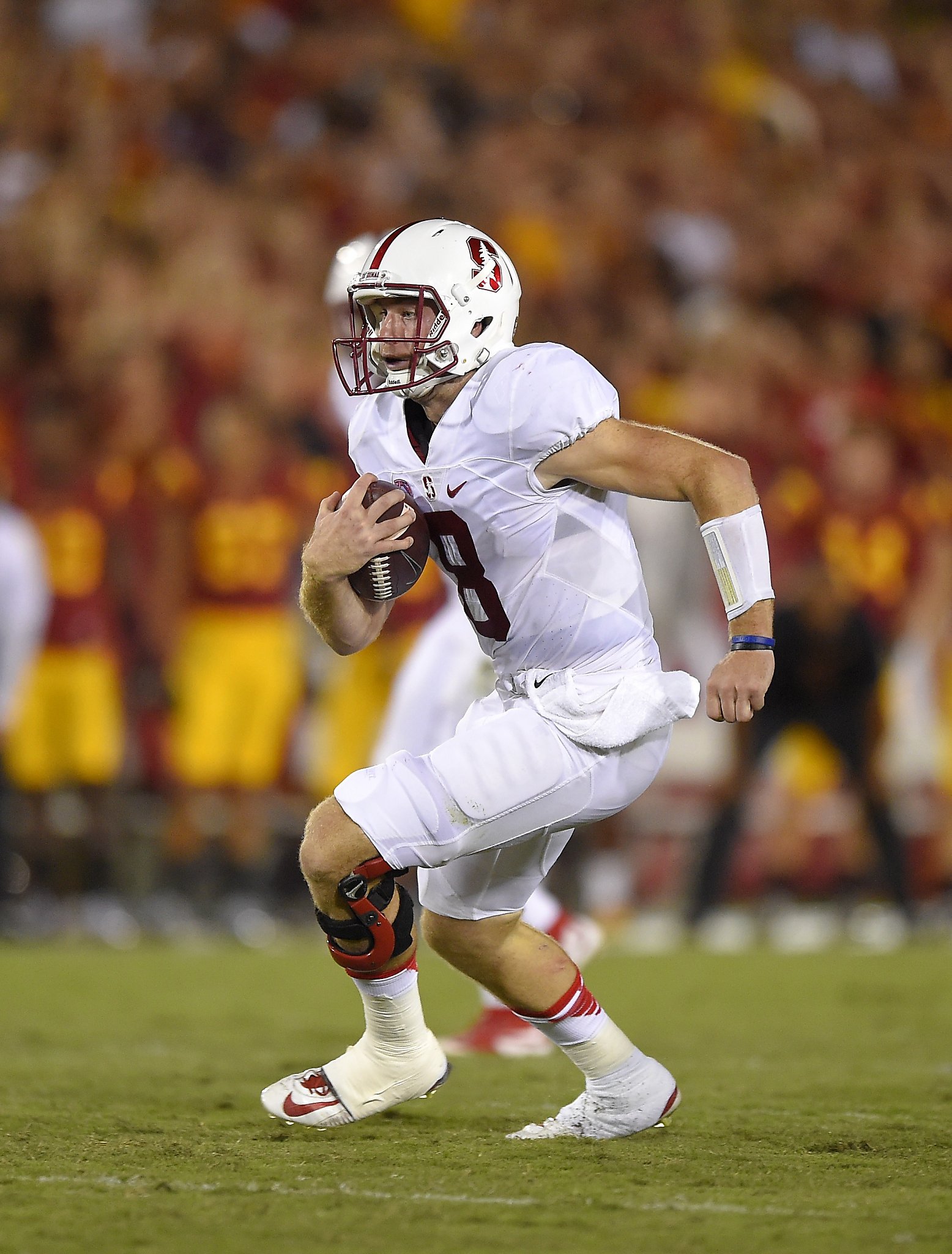 Hogan has sprained ankle; status for Oregon State game in doubt