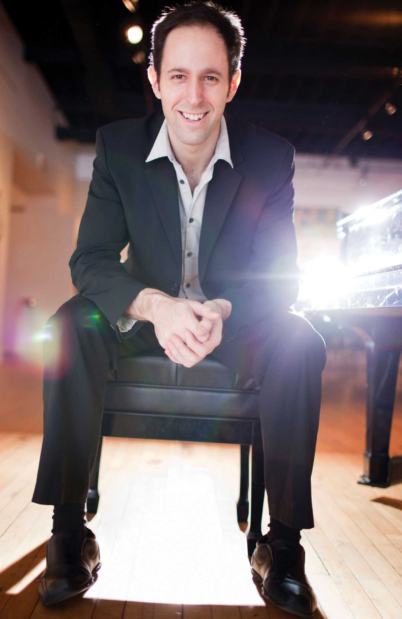 Classical pianist in concert Sunday at Pequot Library