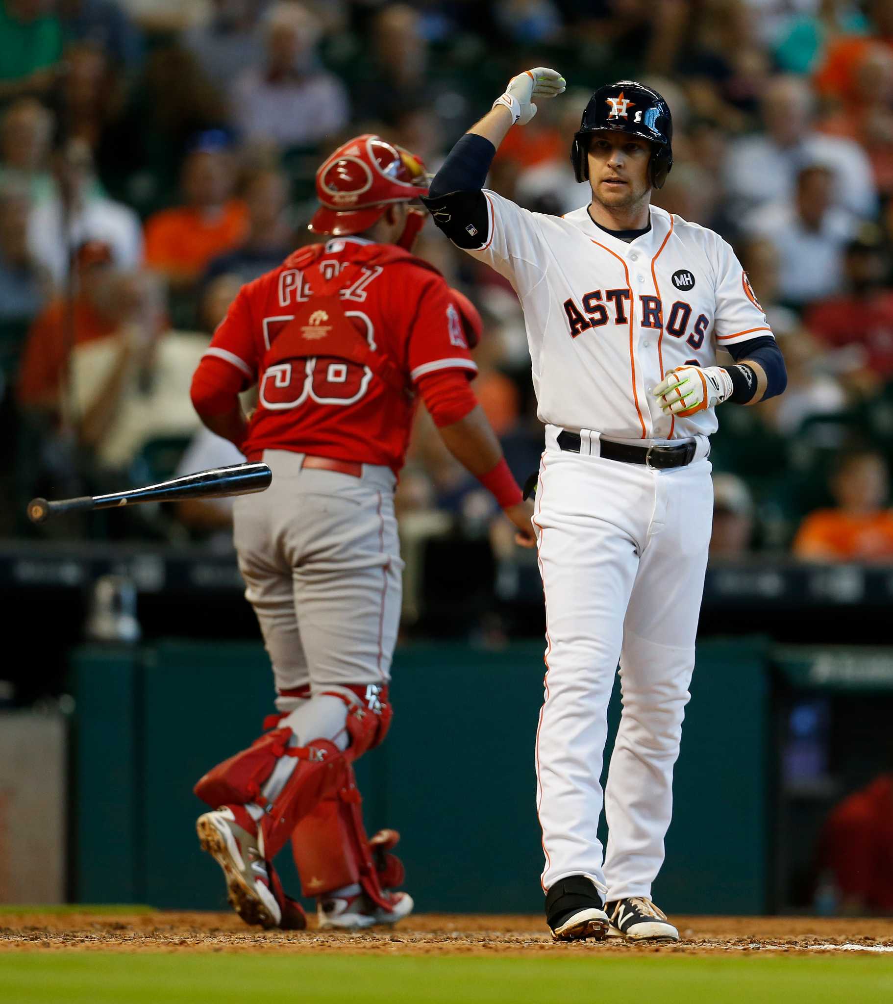 Angels rally past Astros