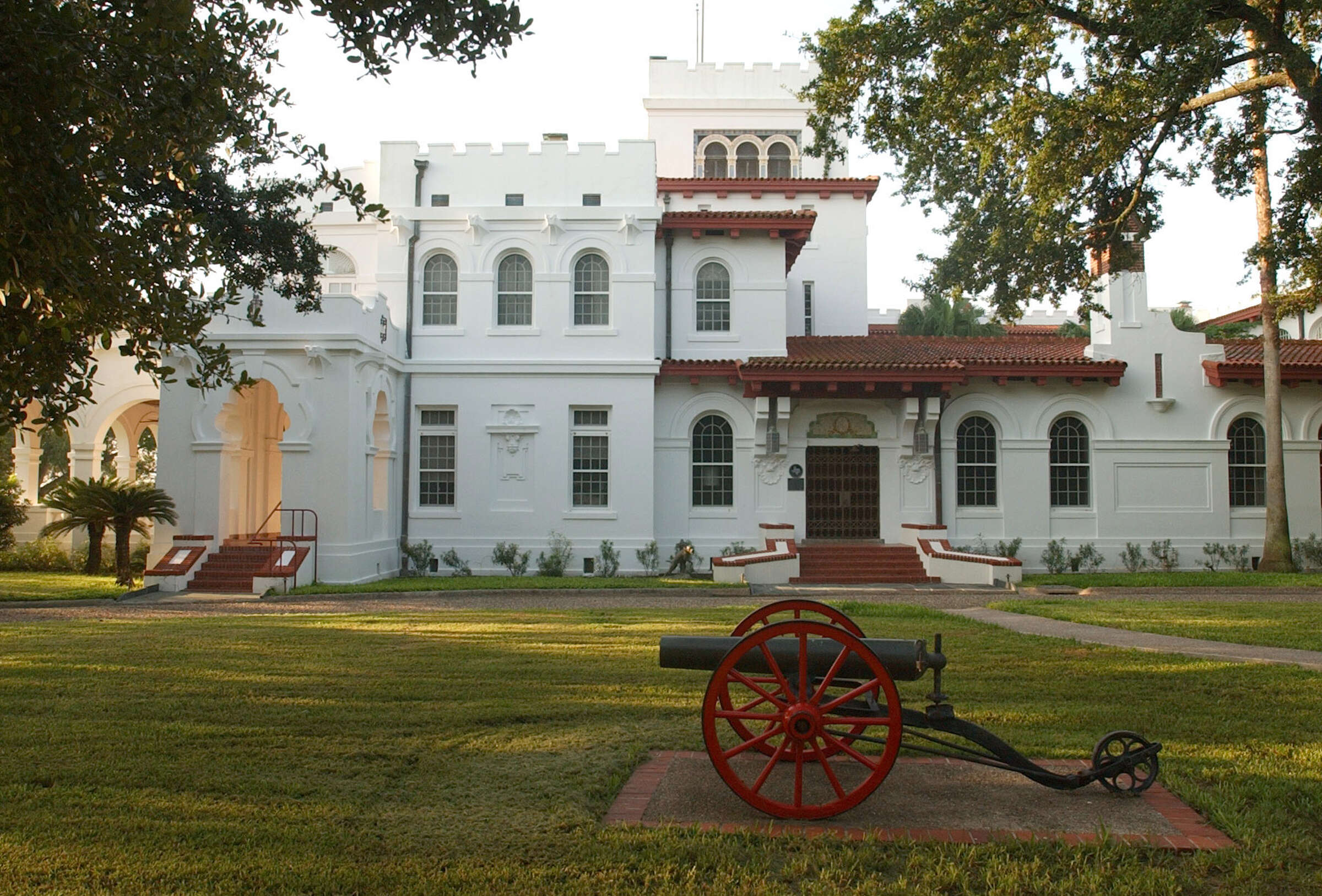 King Ranch's grand Main House, built by San Antonio architects ...