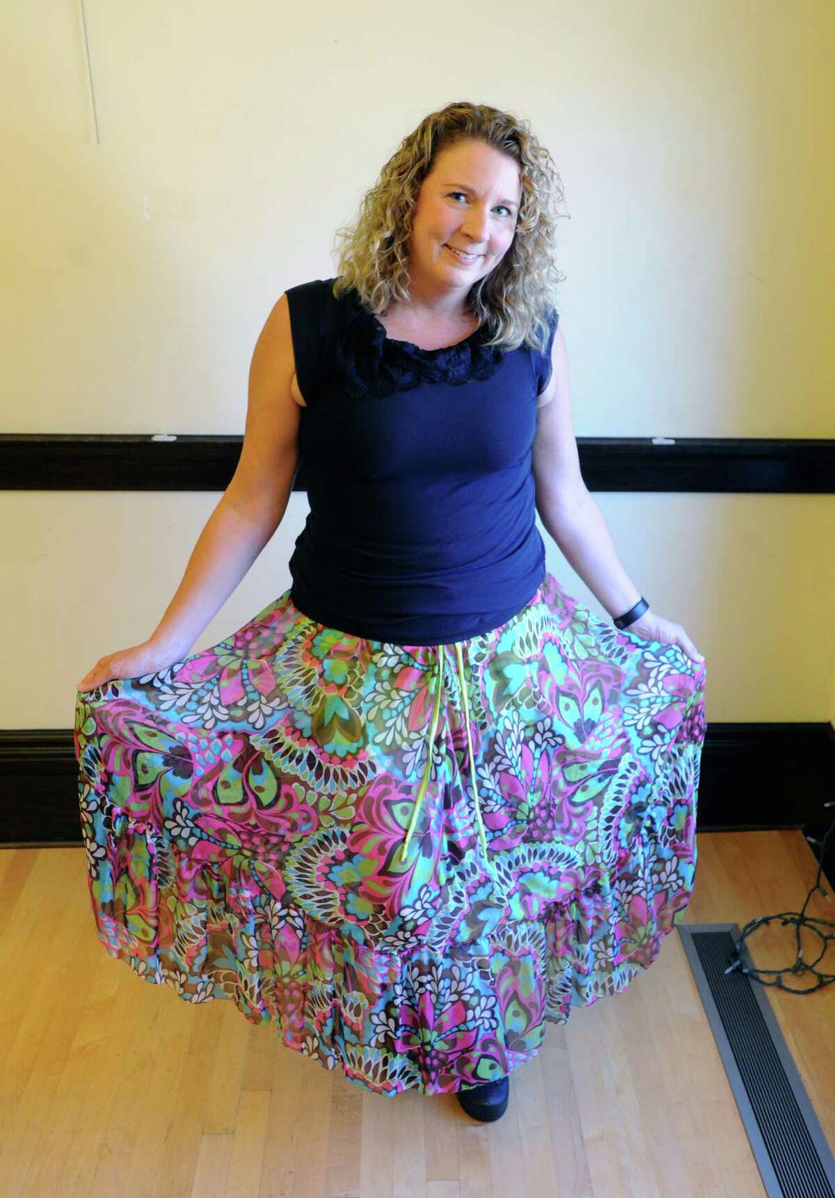 Programmer, fashion enthusiast launches design-your-own clothing site