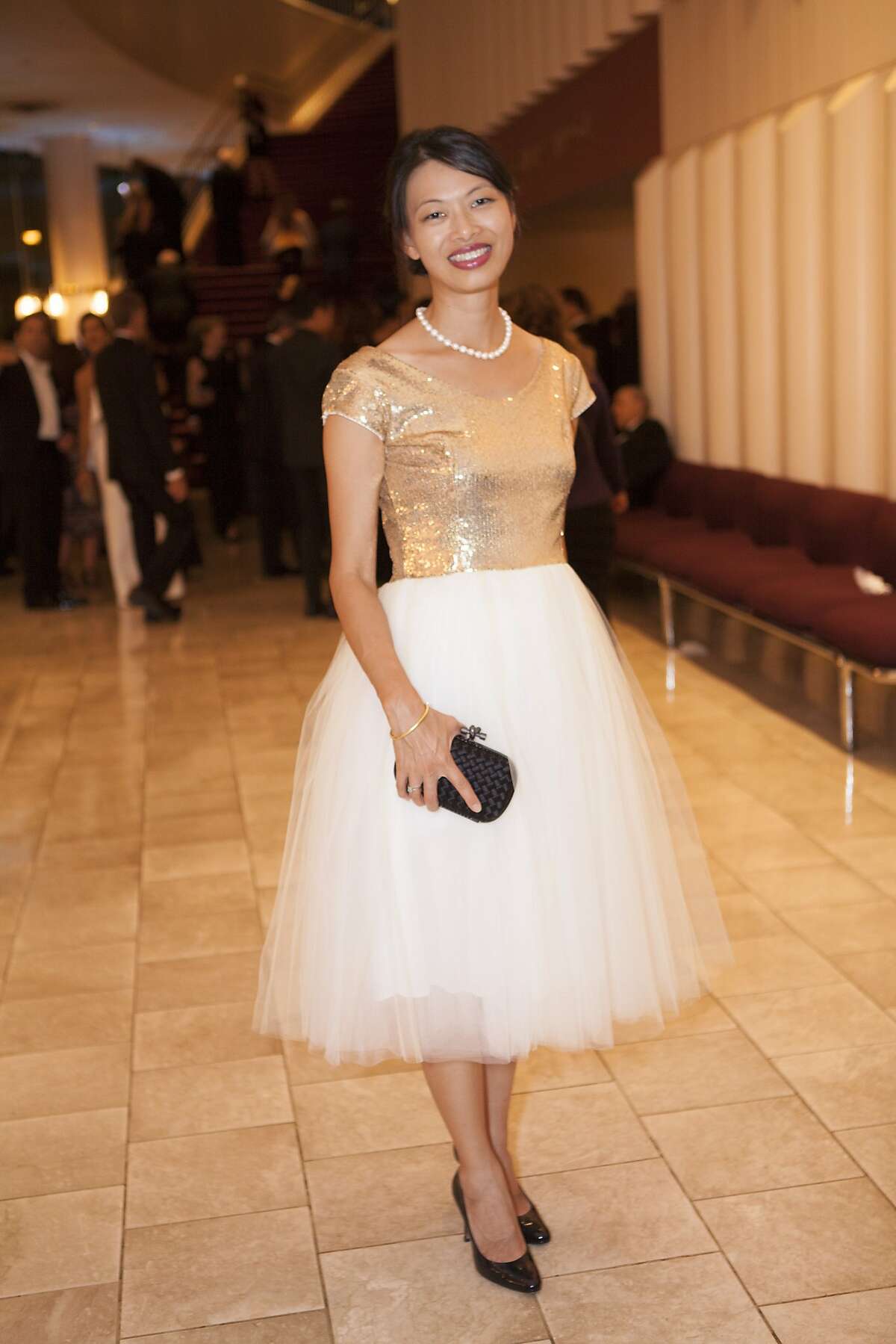 Gowns glitter — or go all white — at S.F. Symphony gala