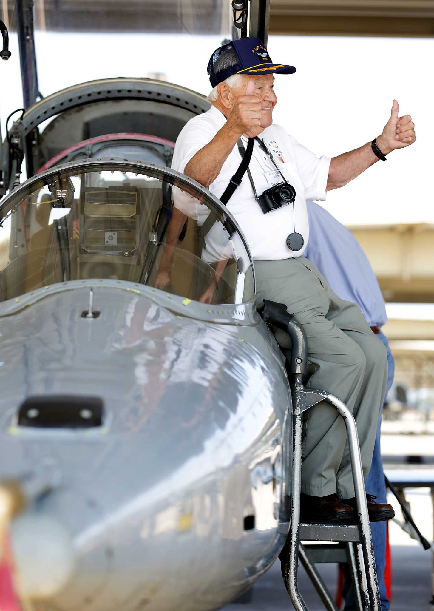 Army Air Corps pilots gather in San Antonio for 30th reunion