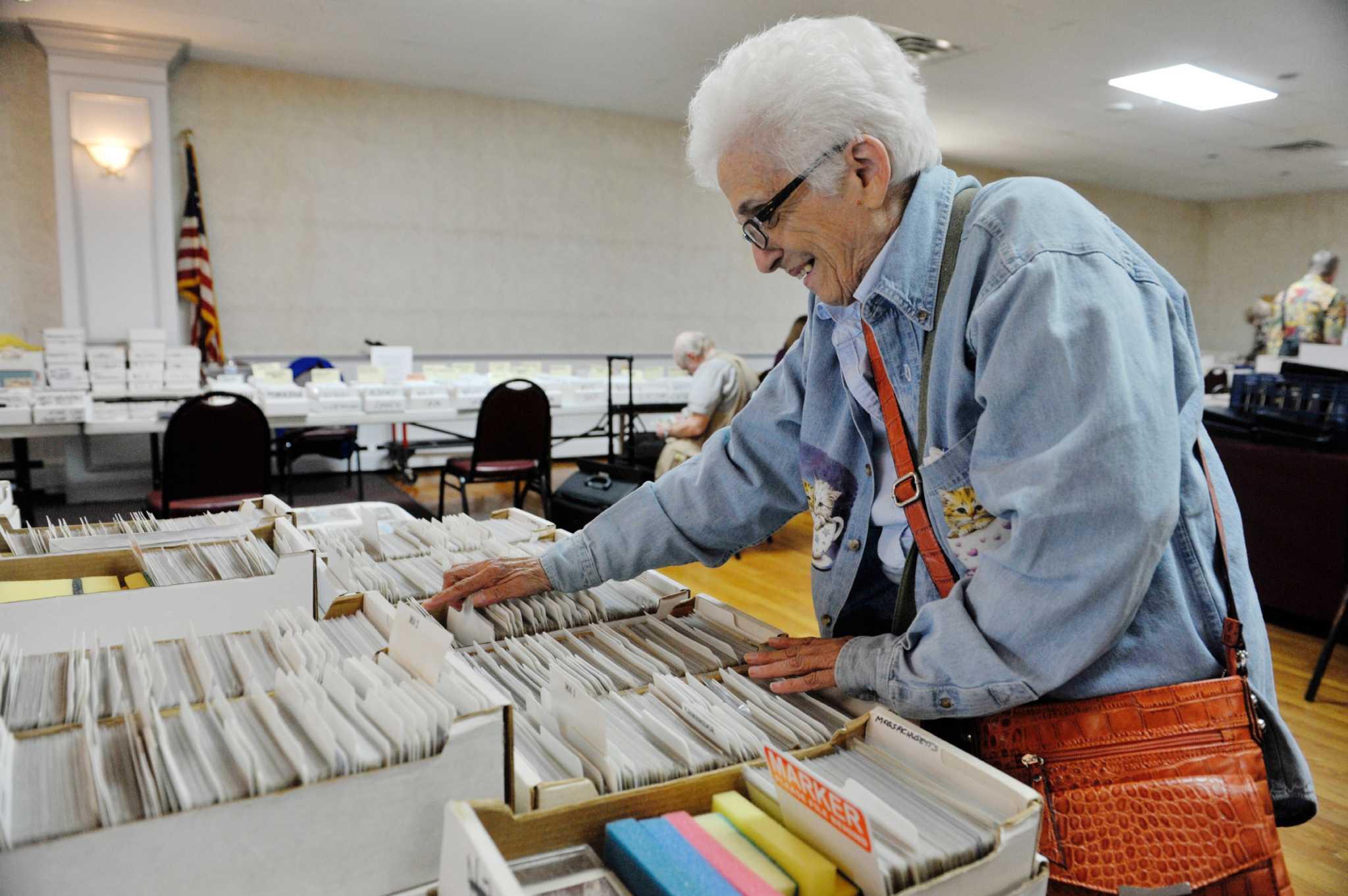 Photos: Upstate New York Post Card Club Show