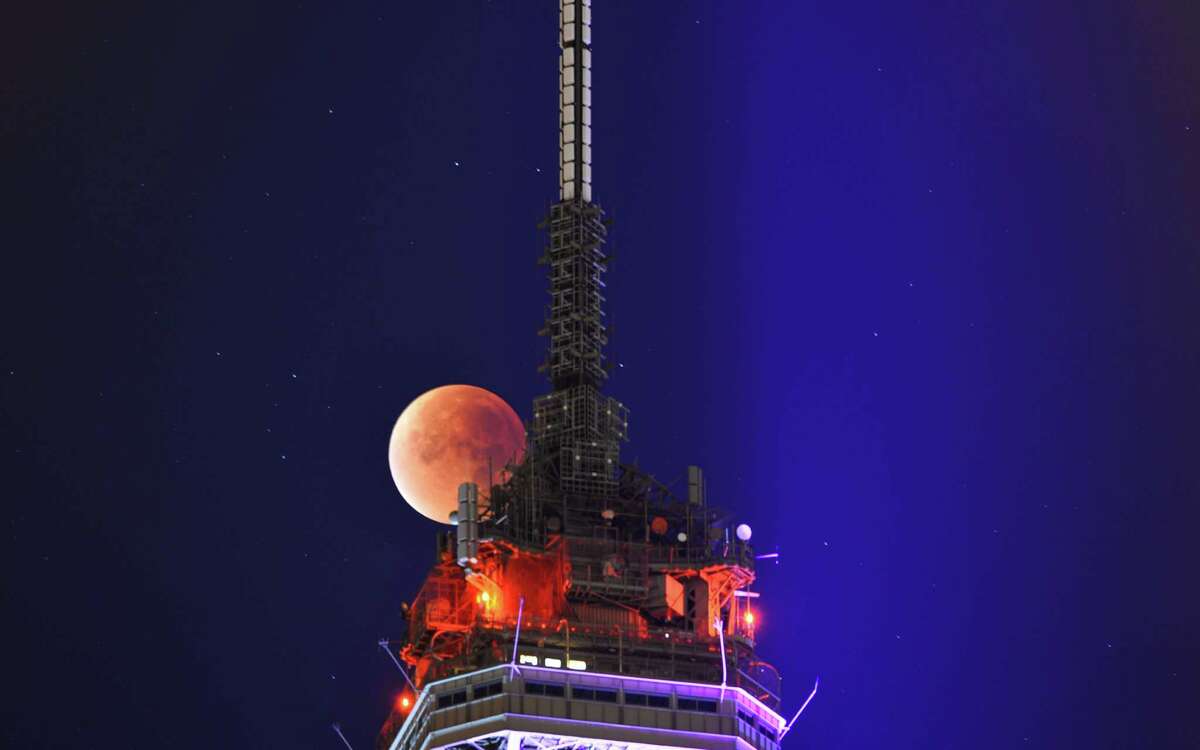 36 sublime photos of the supermoon for all the Houstonians who missed out