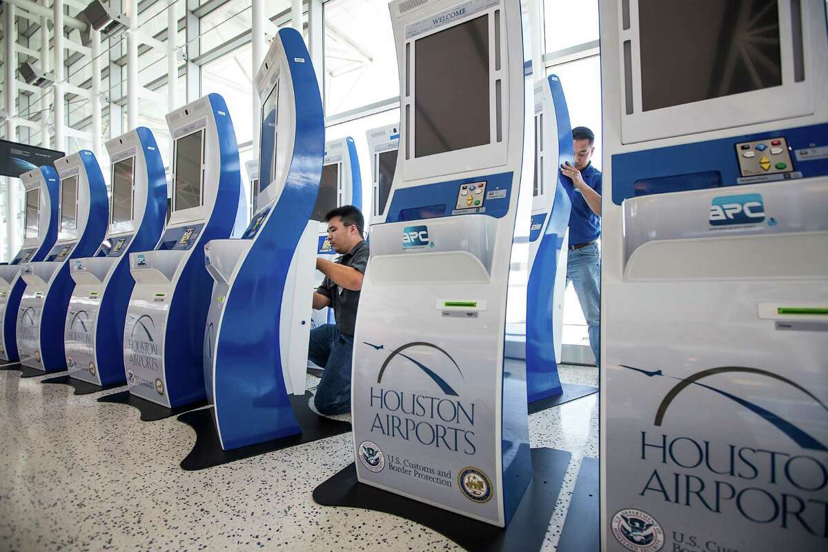 More self-service passport kiosks land at IAH