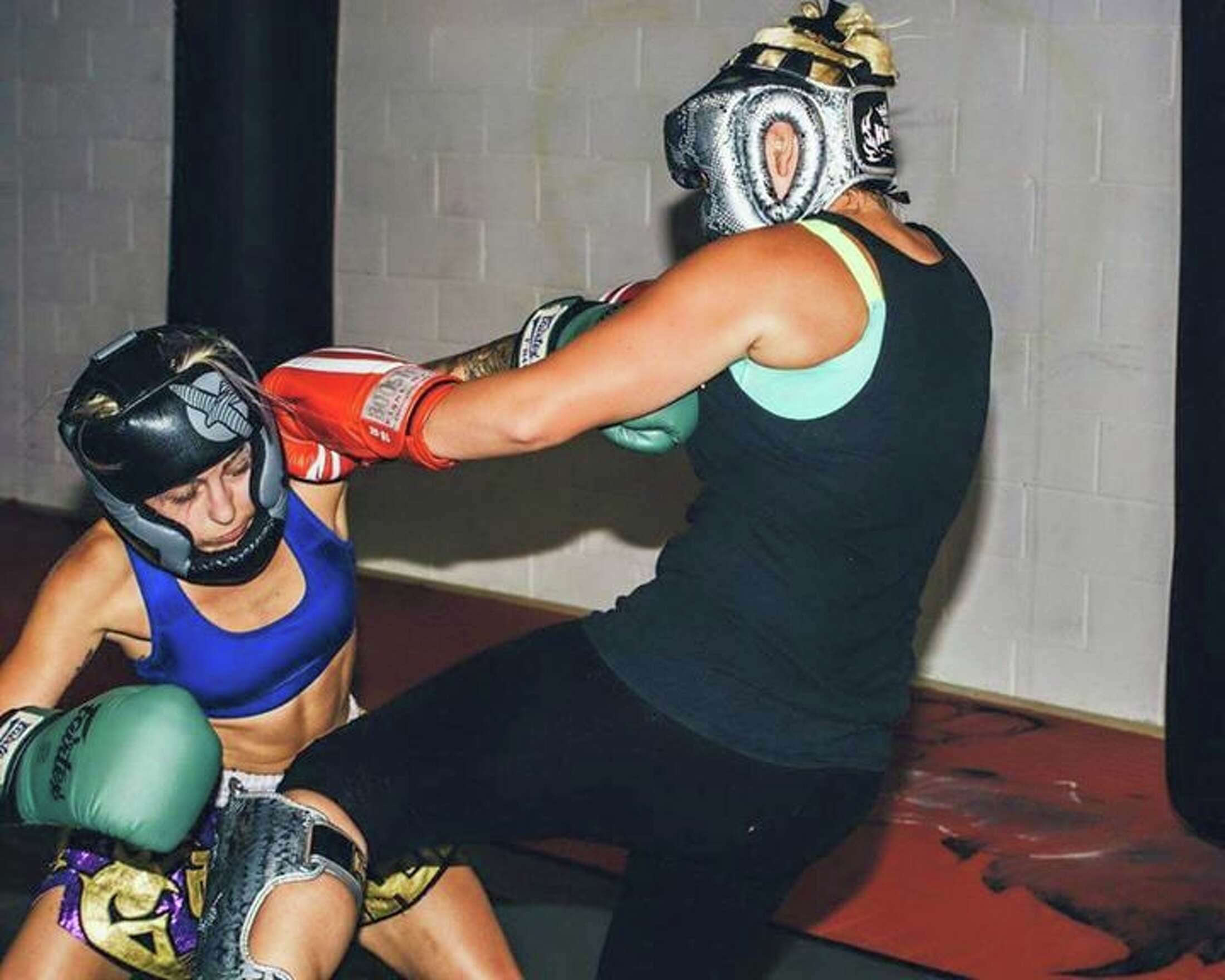 Female MMA fighter: My '12-pound' breasts are making it hard to agree ...