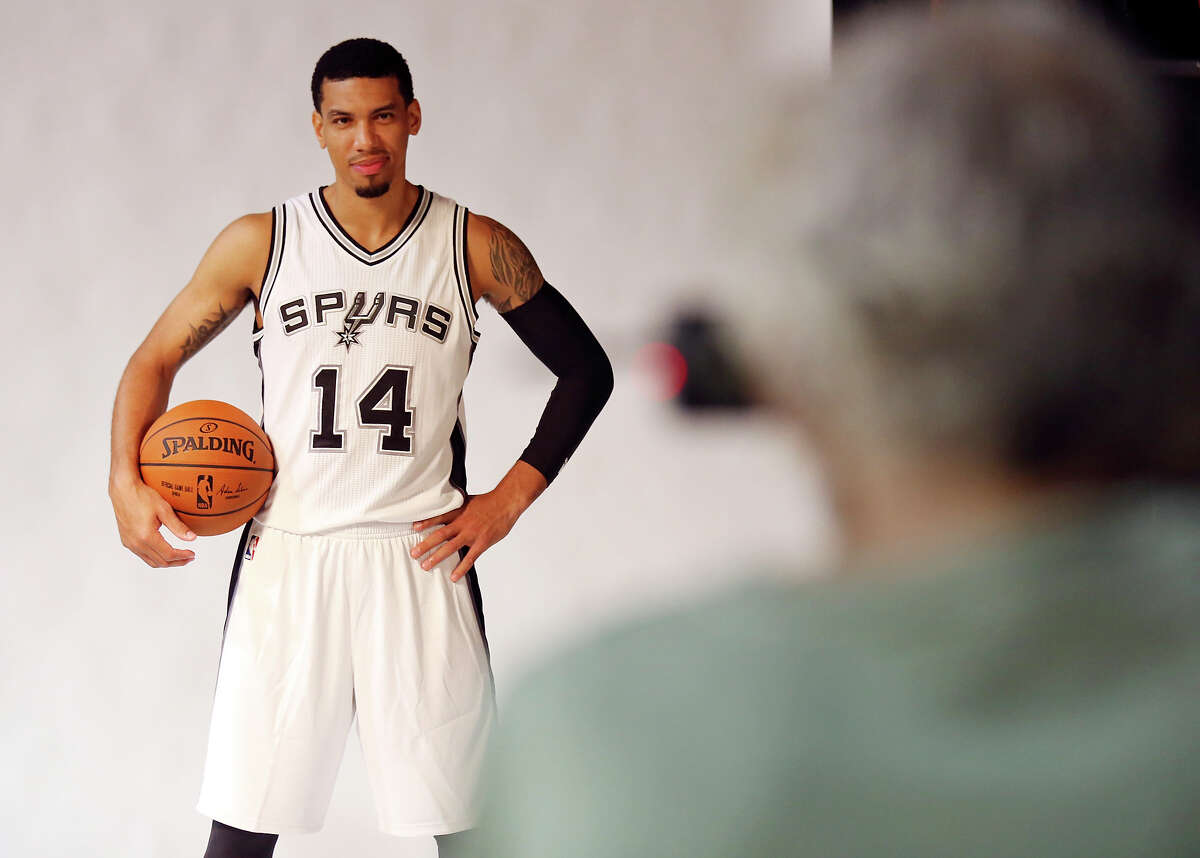 Then and now: 2015-16 Spurs before they made it to the NBA