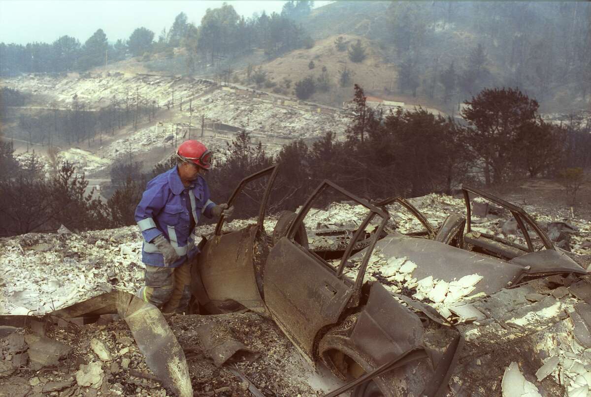 1991 Oakland Hills fire: A flatlander remembers - views of the inferno