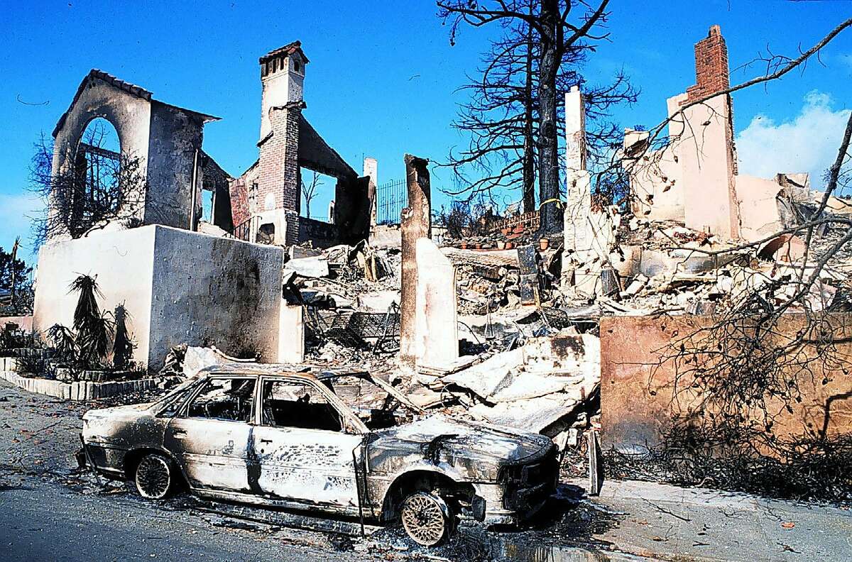 1991 Oakland Hills fire: A flatlander remembers — views of the inferno