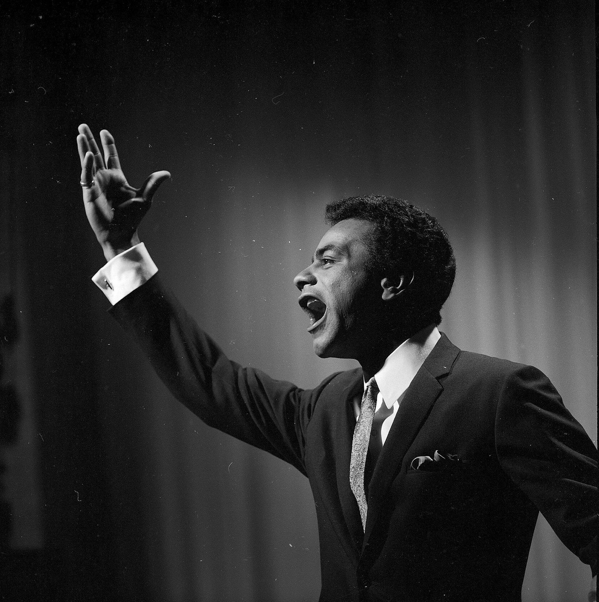 San Francisco native Johnny Mathis turns 80