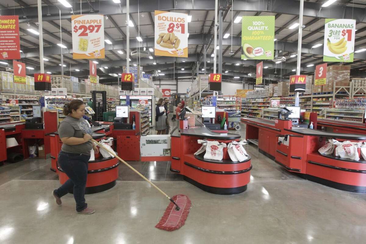 Joe V’s Smart Shop opens in Pasadena