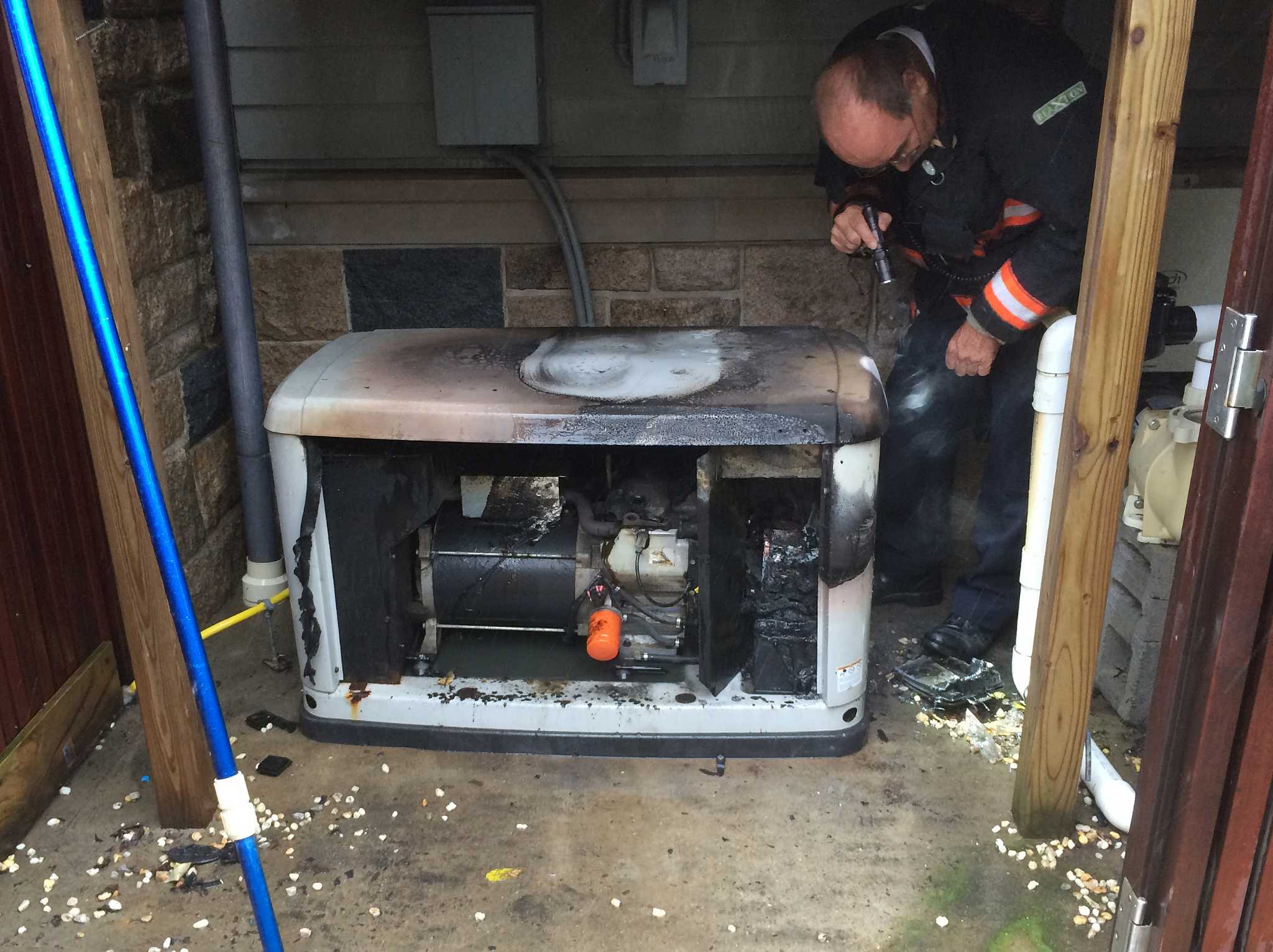 Compo Mill Cove home generator fire quickly extinguished
