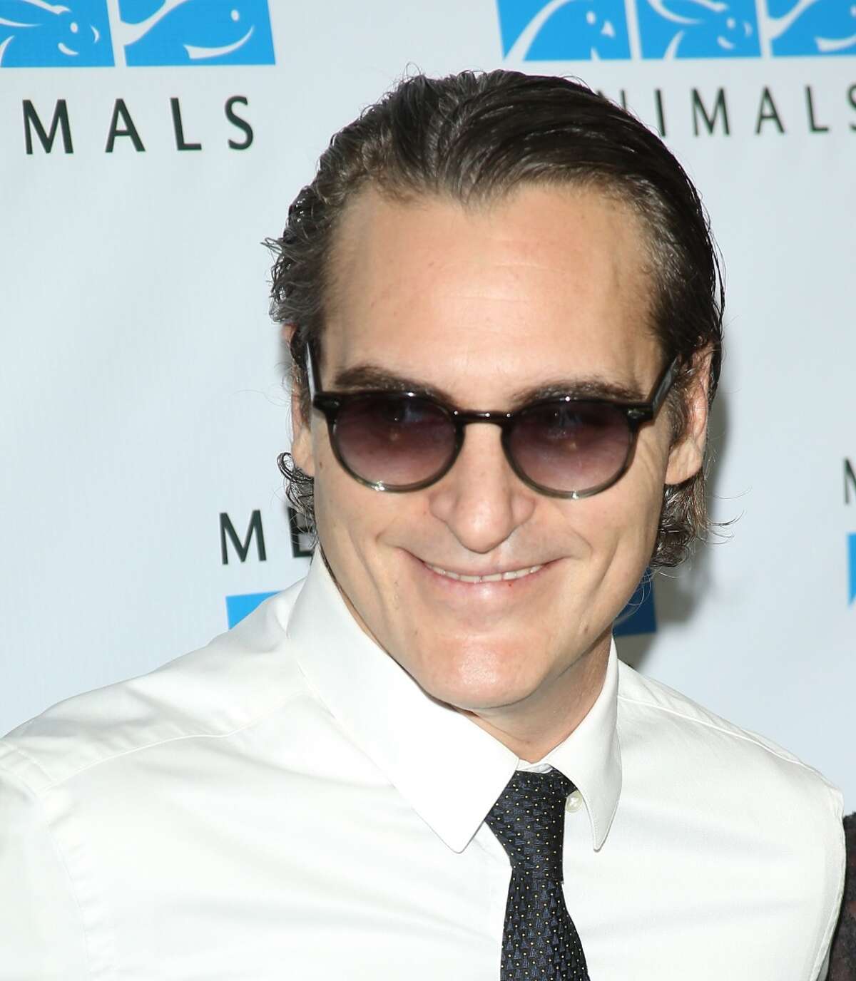 Celebrities with scars