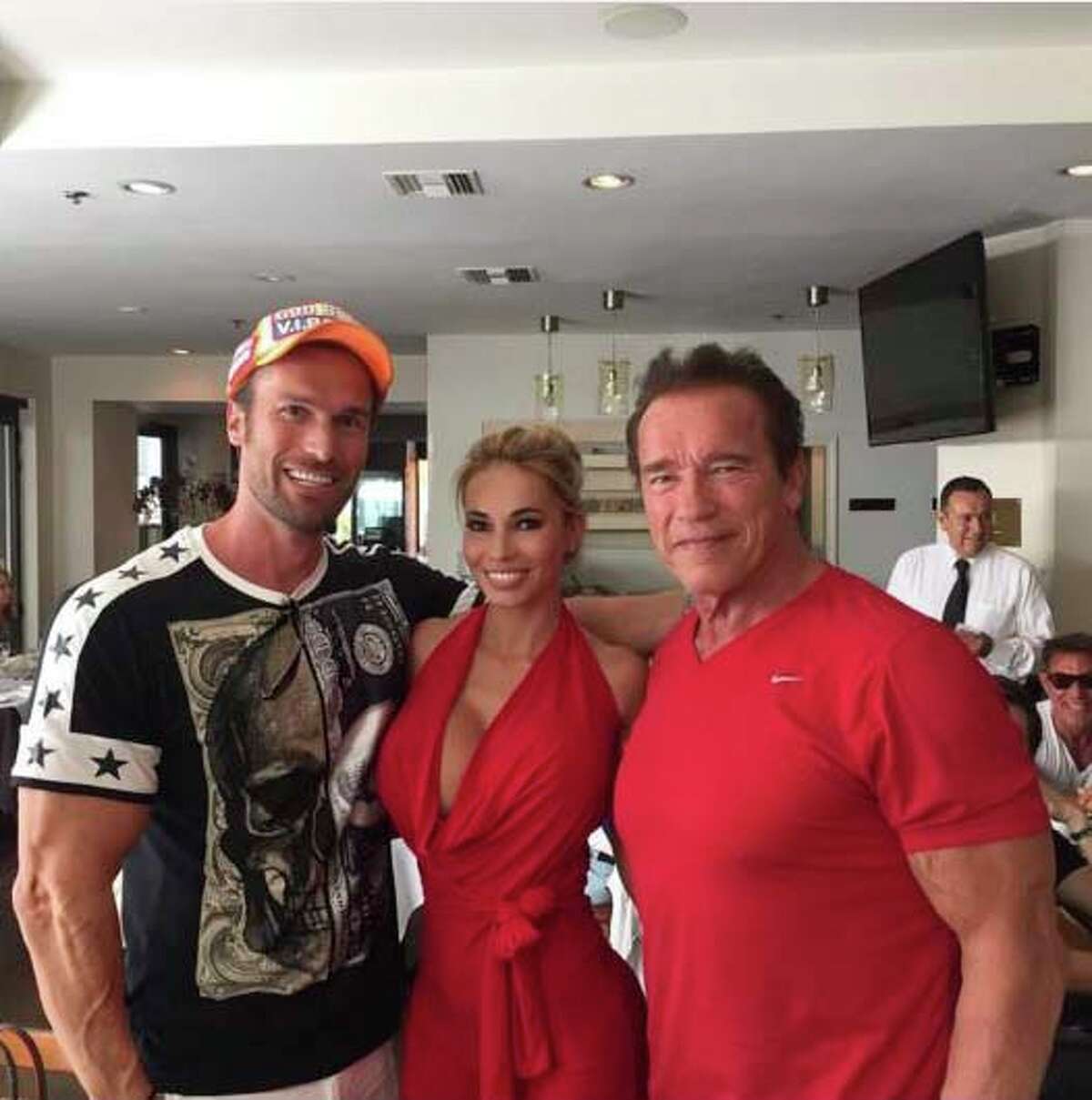 This Hollywood couple's giant party house is drawing comparisons to the ...