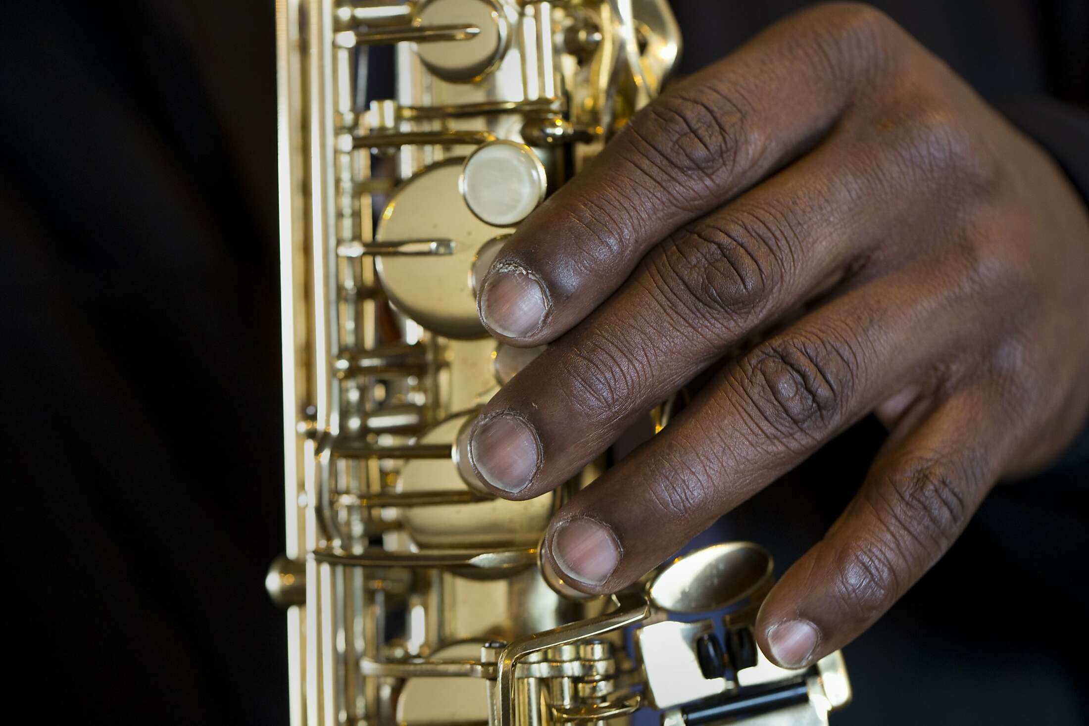 The Regulars: In the alley, working on the sound