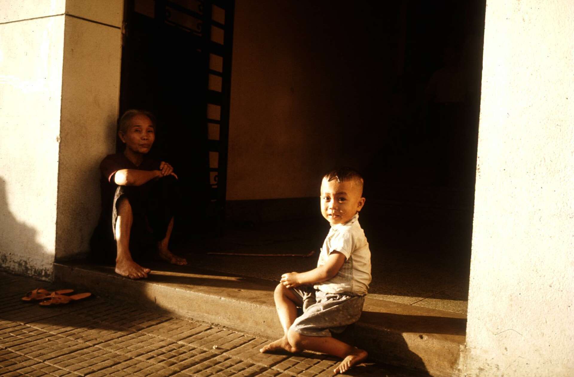 Restoring Vietnam War images of TU photographer Bernie Kolenberg