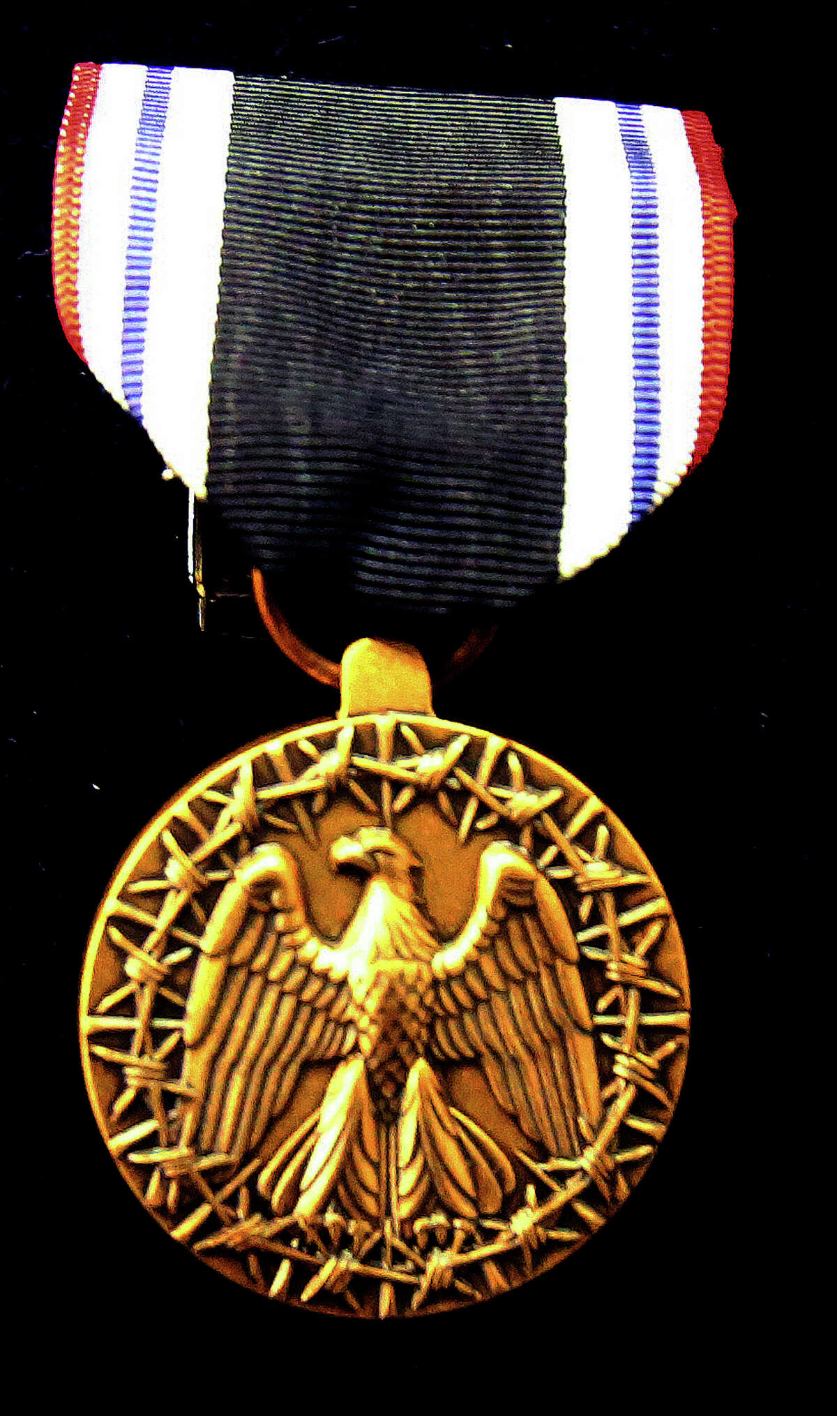 ‘Great Escape’ POW gets 5 medals, a bit late