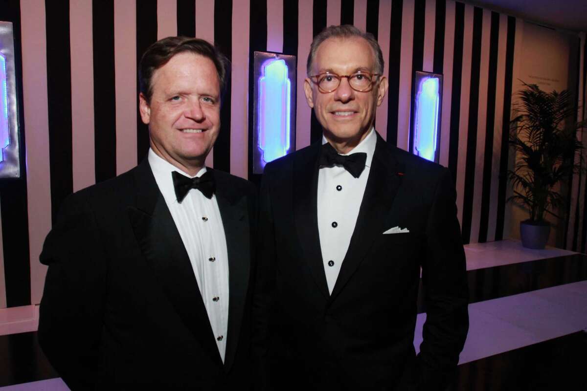 Elton John cameos at MFAH's record-breaking Black & White Ball