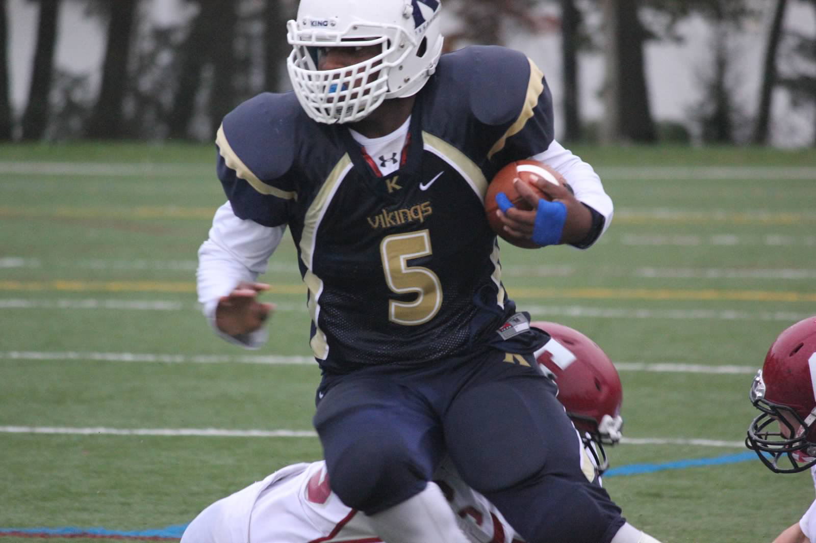 King football holds off Gunnery, 13-12 - Connecticut Post