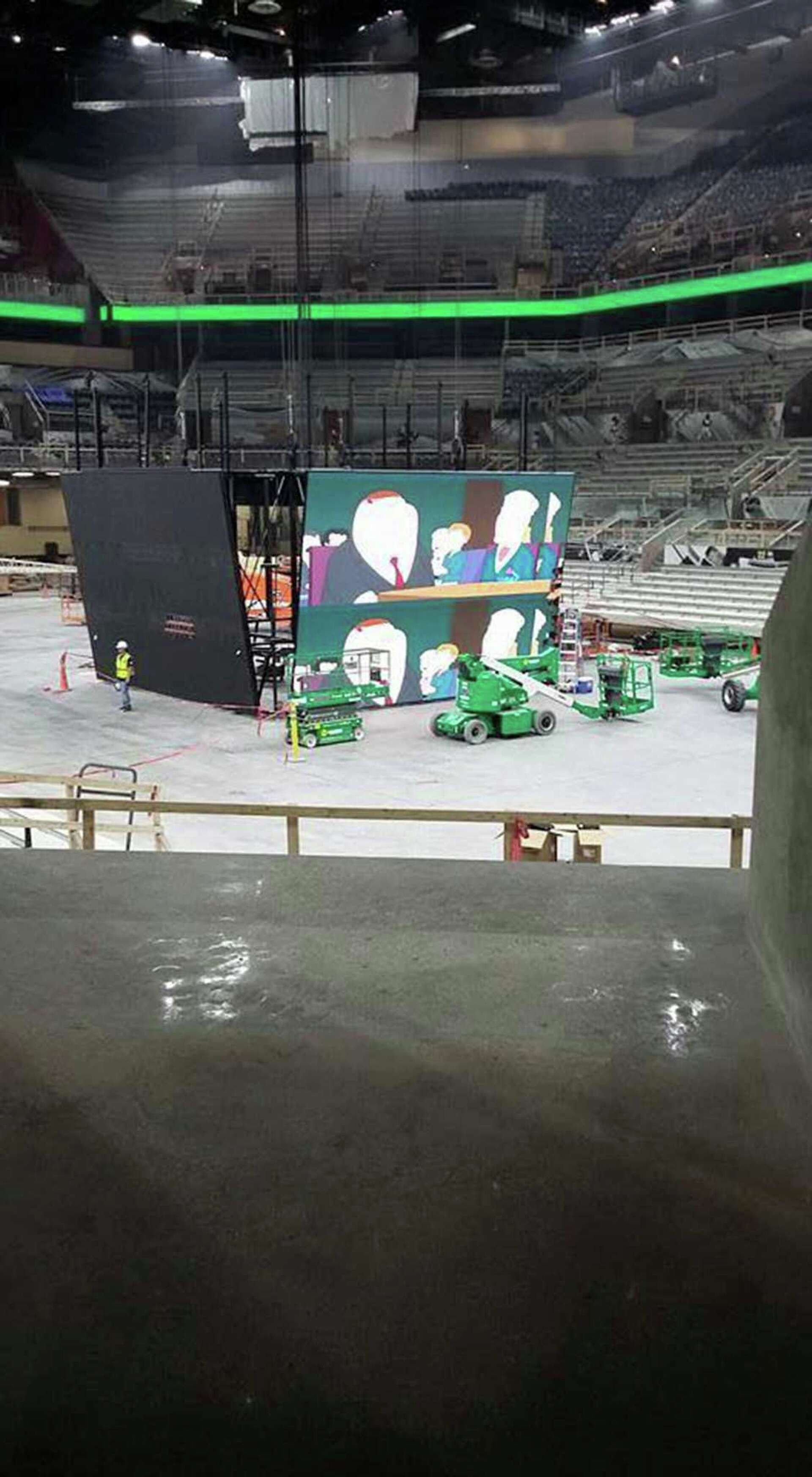Leaked photos show San Antonio Spurs' new, huge scoreboard being ...