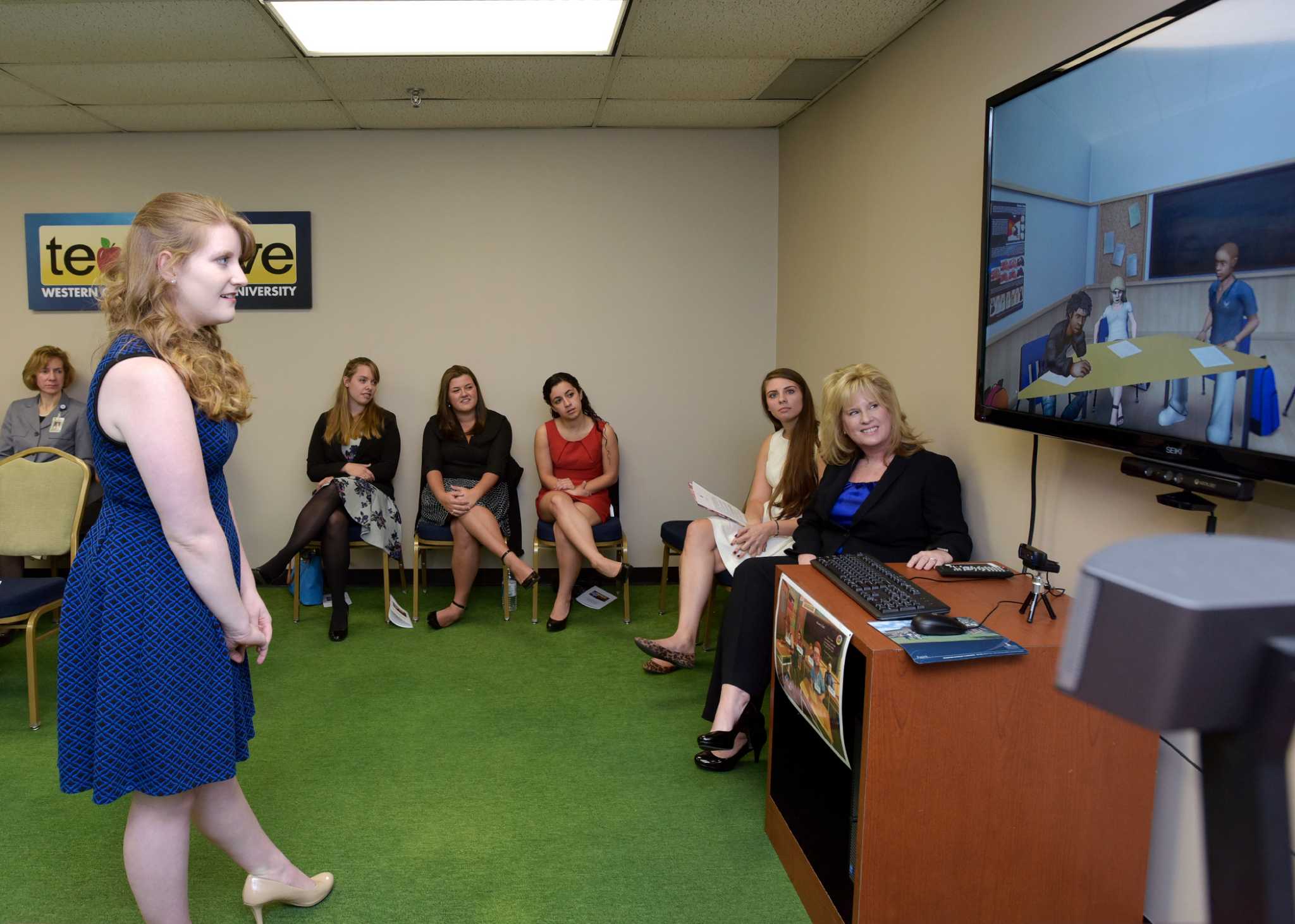 Simulation gives potential teachers real experience