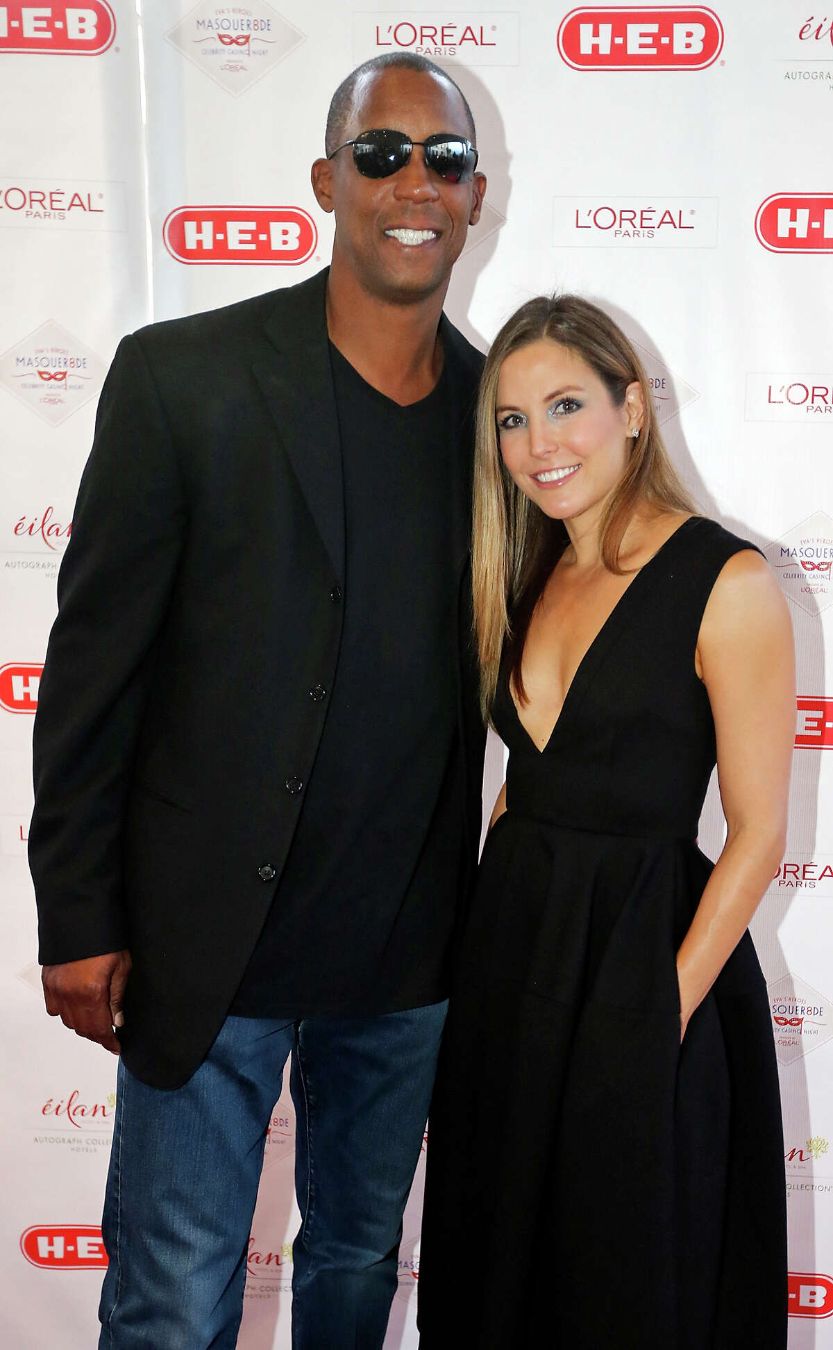 Star-studded affair benefits Eva’s Heroes