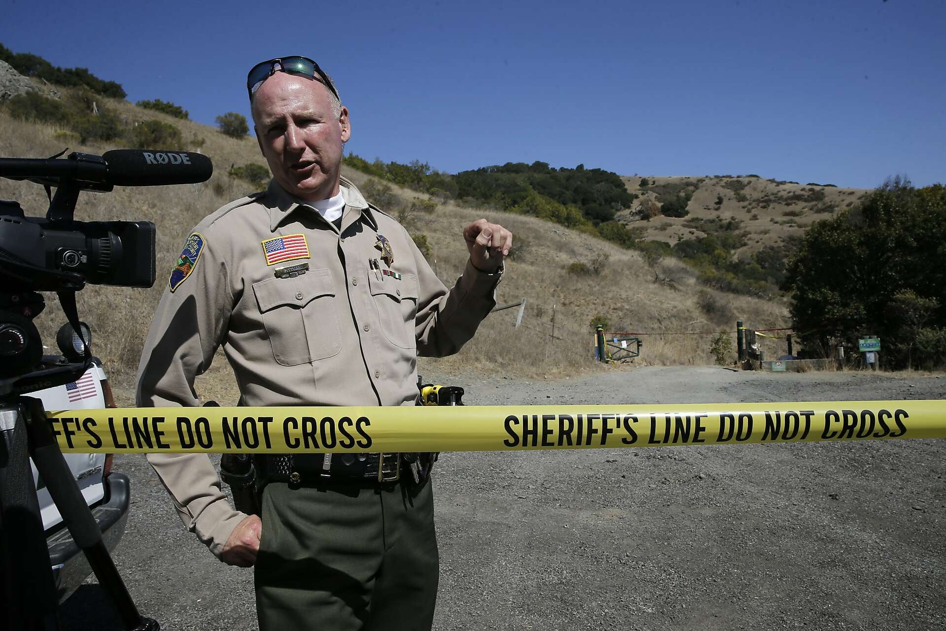 Noted therapist found slain, with dog still on leash, on Marin trail