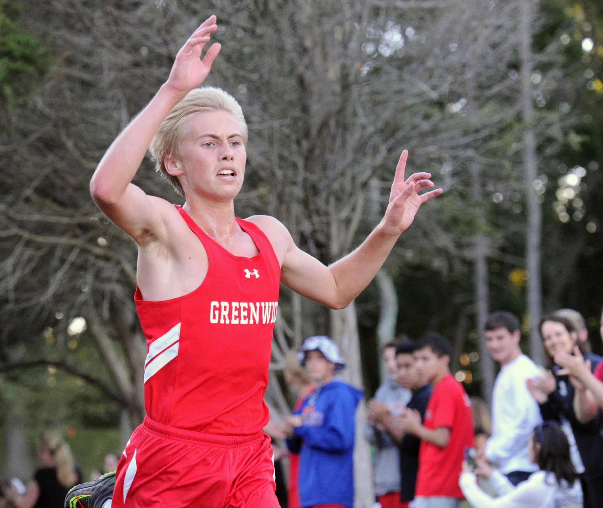 Darien beats out Greenwich at boys cross country meet