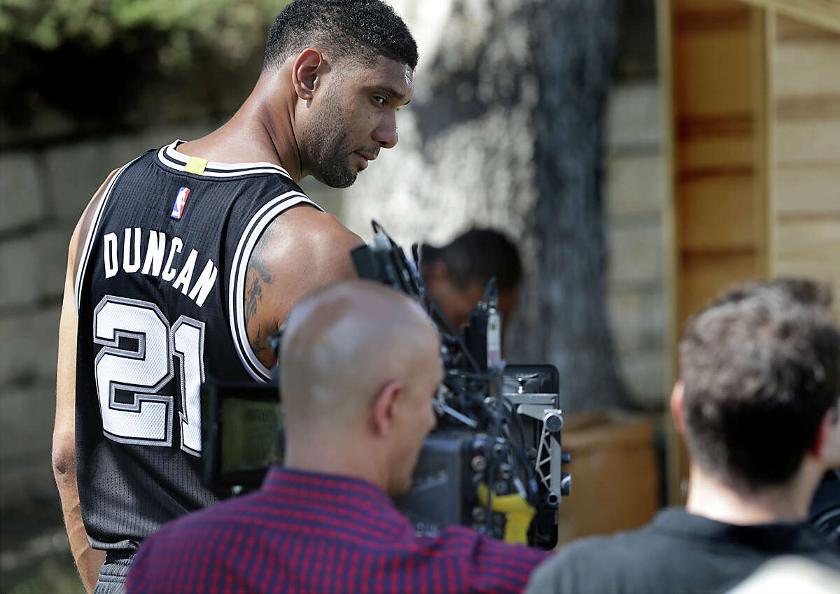 It’s that time of year: Spurs shoot H-E-B ads