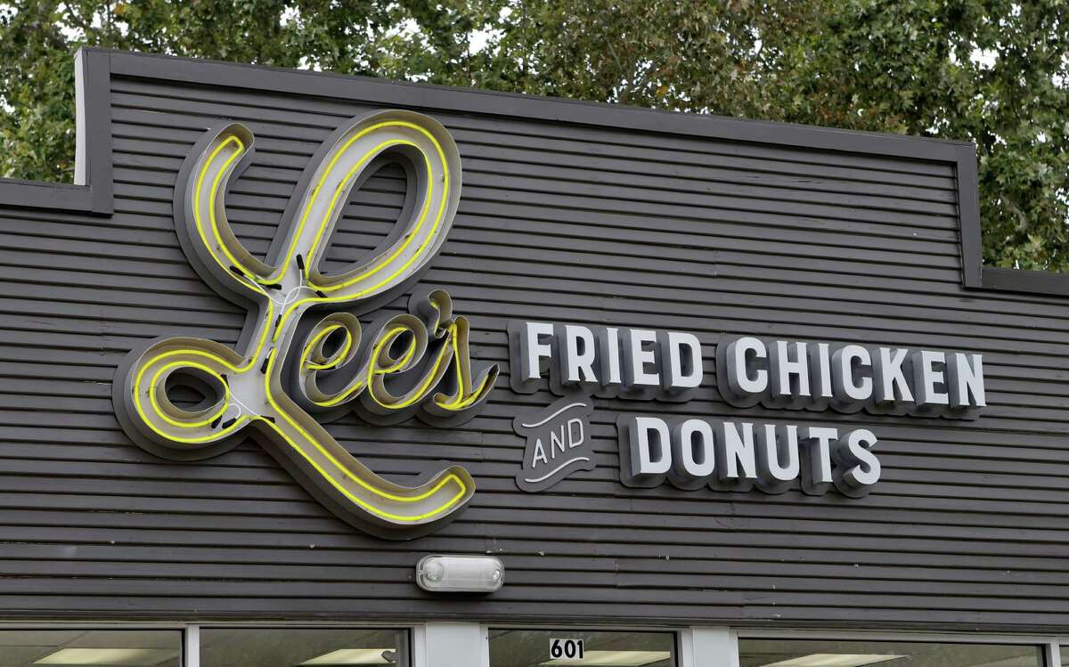 First look: Lee’s Fried Chicken & Donuts