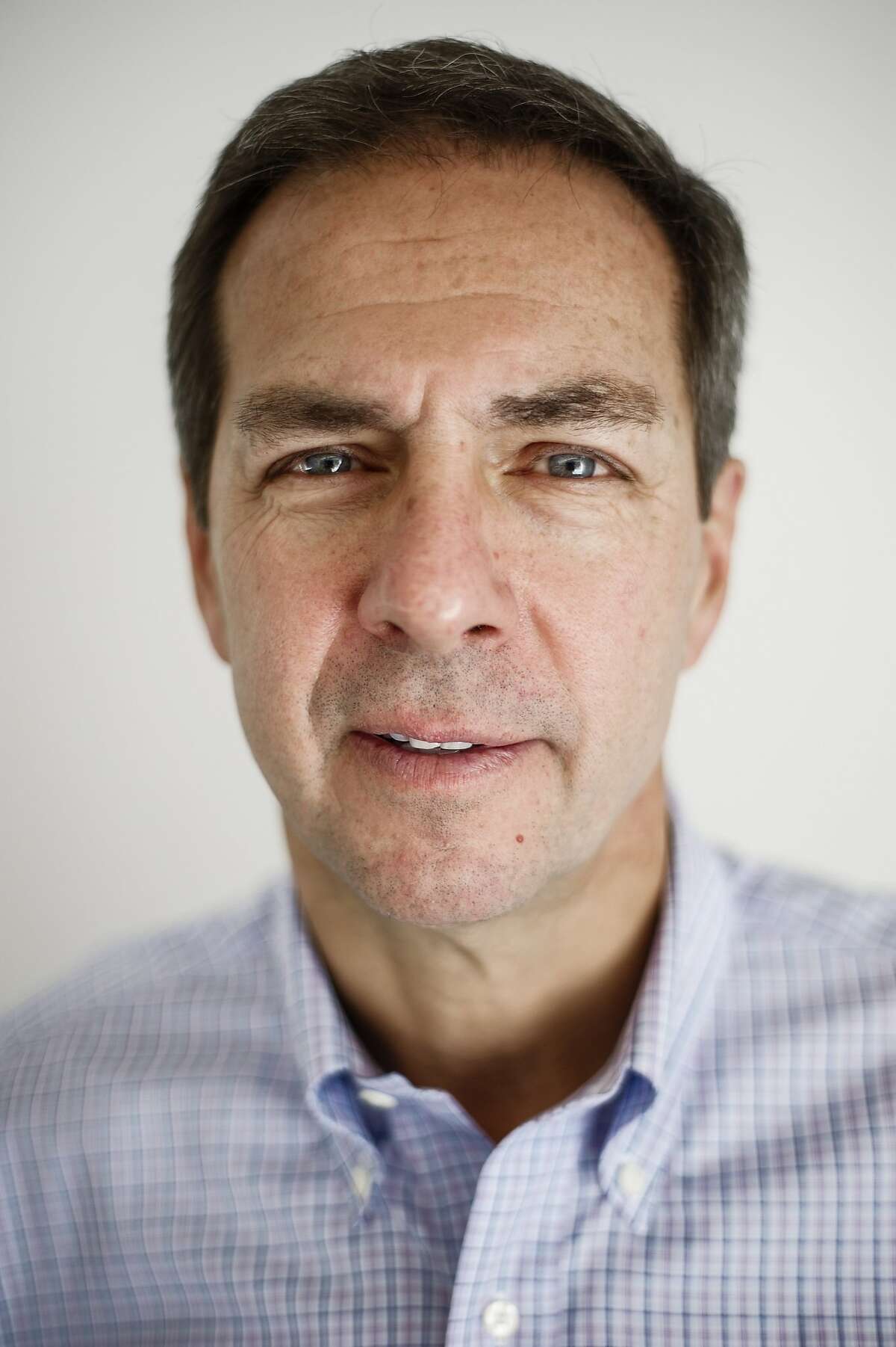 Employers woo Millennials with help paying off student loans