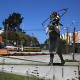 Sculpture suitable for framing at Hunters Point - SFGate
