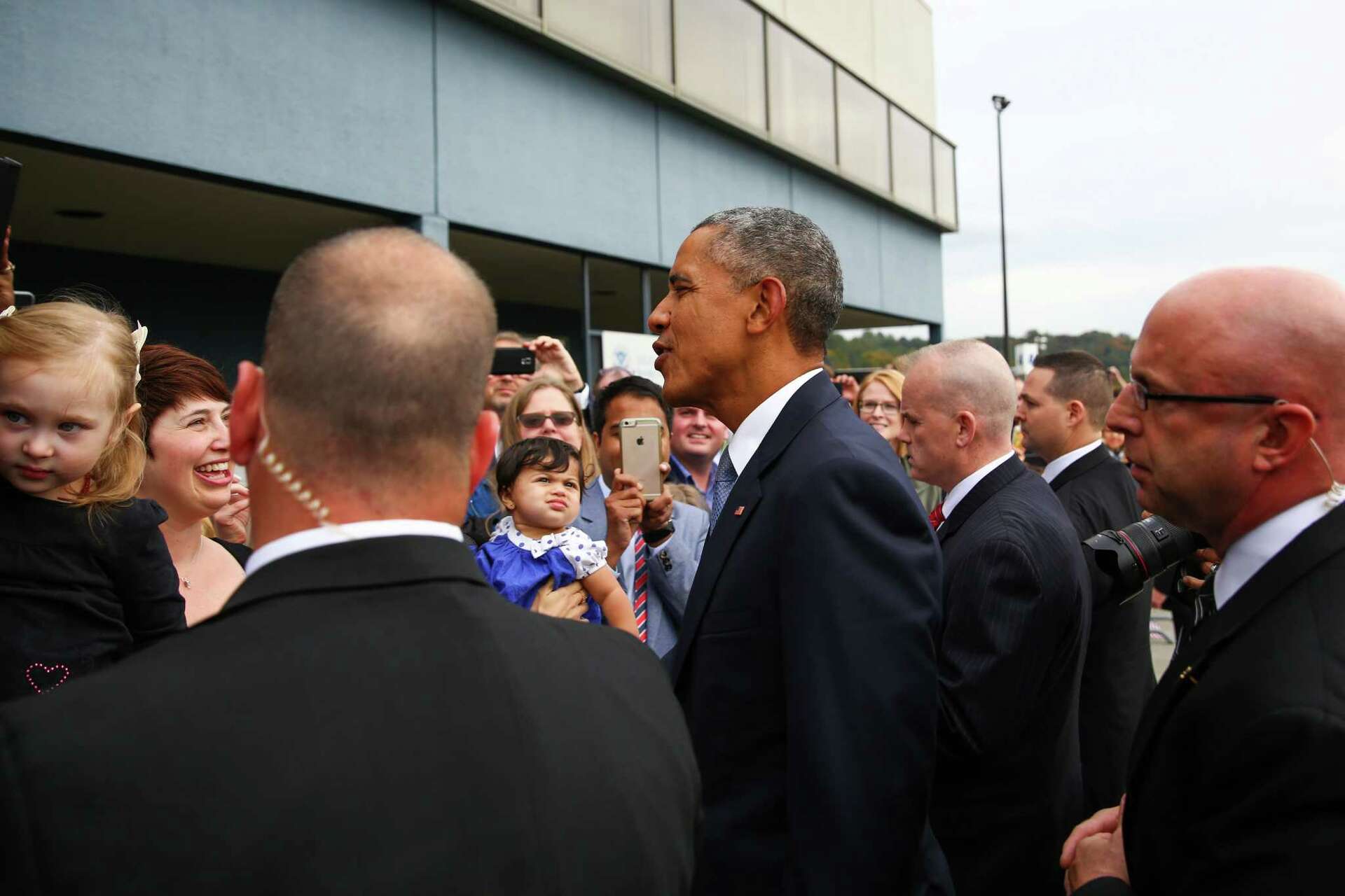Obama, in Seattle, mocks Republicans’ disarray in Congress