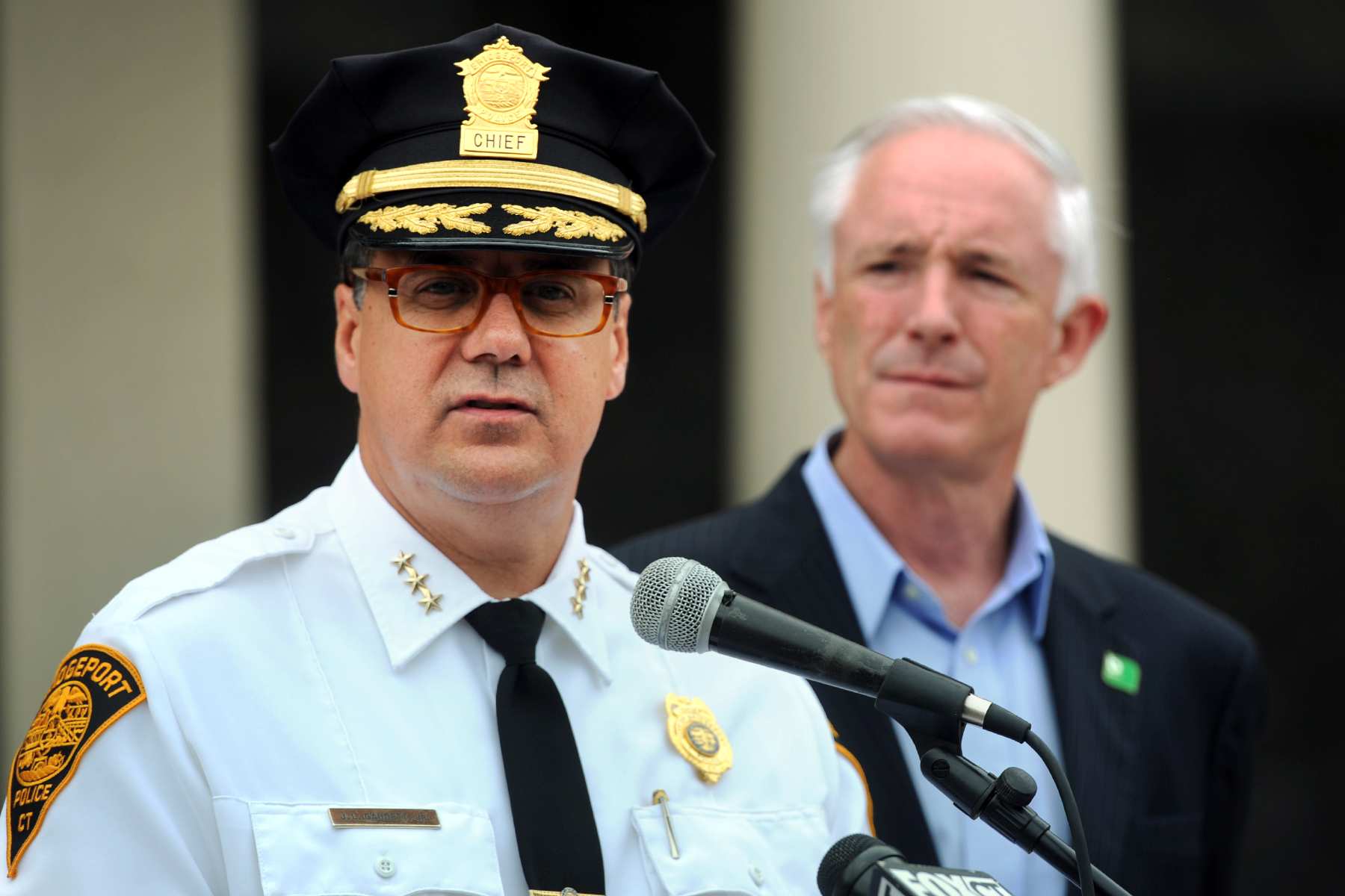 Finch ignores Ganim, renews police chief’s contract