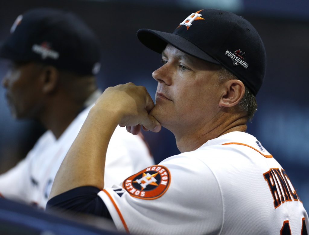 A.J. Hinch reacts to bold Sports Illustrated prediction for Astros