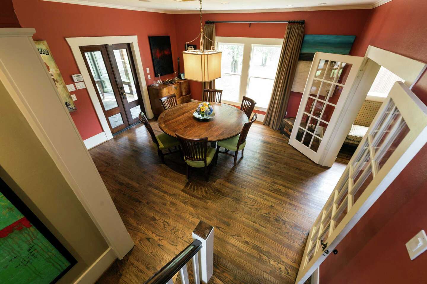 Home tour features 100-year-old Eastwood gem