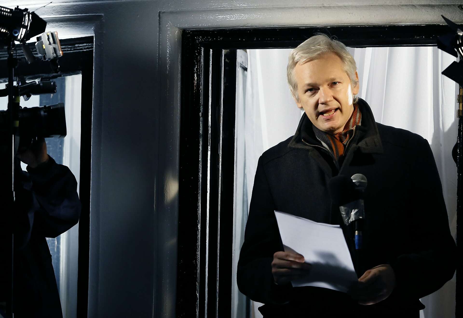 WikiLeaks founder Julian Assange says next leak on Clinton campaign ...