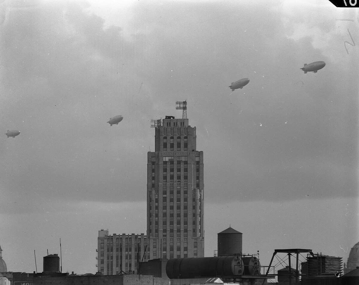When behemoth blimps ruled the Bay Area’s skies
