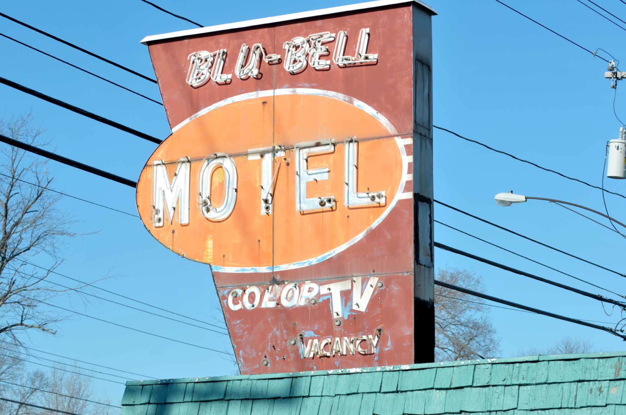 Blu-Bell motel in Colonie finally demolished after 18 months