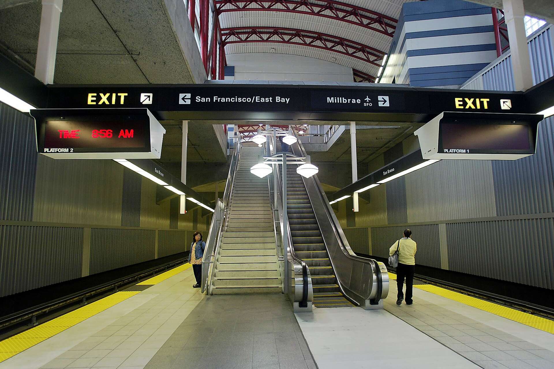 sfo bart station
