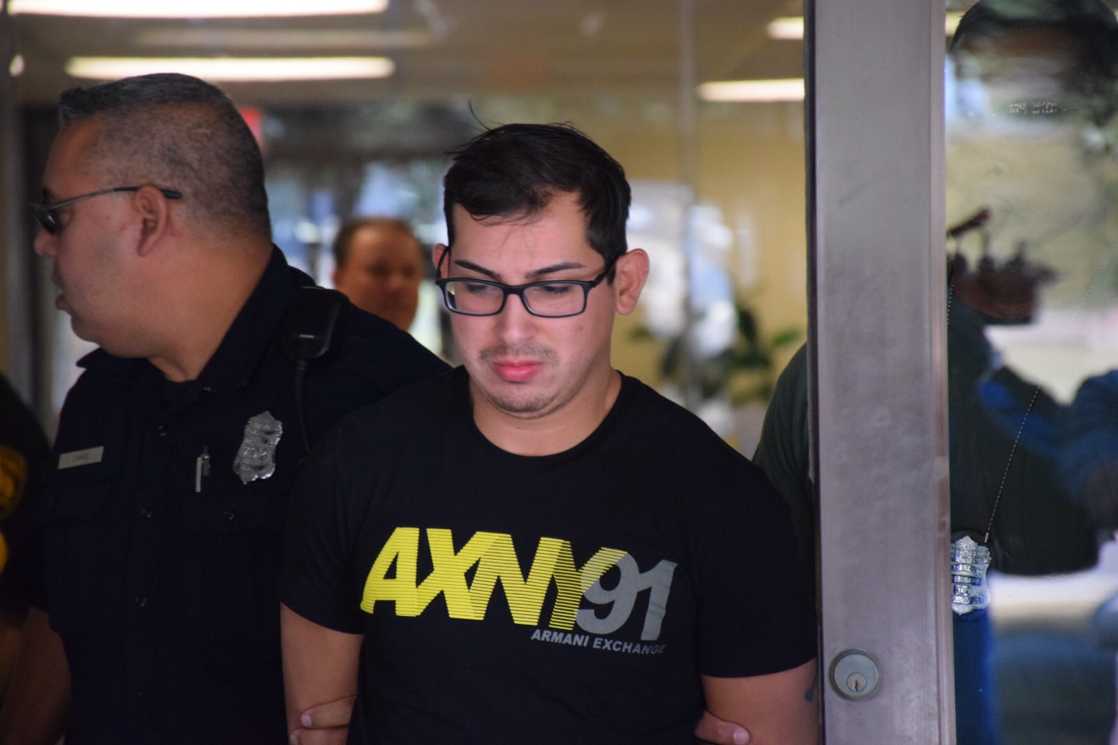 James Avery employee accused of stealing $40,000 worth of jewelry in ...