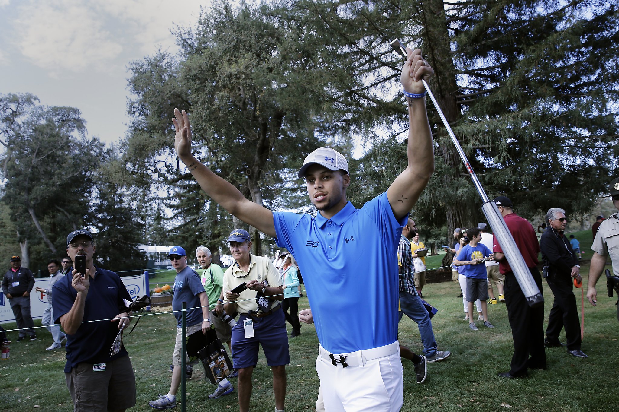 No Tiger, but Stephen Curry still savors golf outing