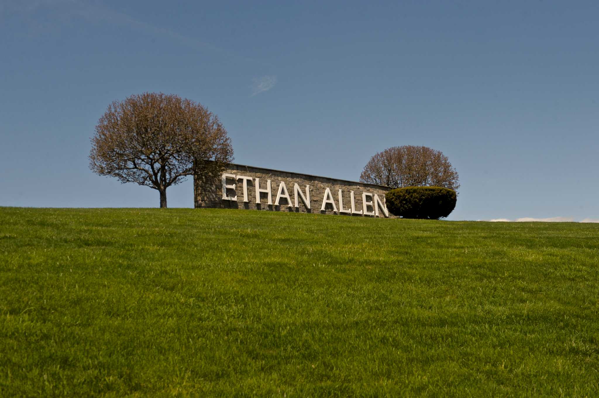 Sandell files proxy to replace Ethan Allen board