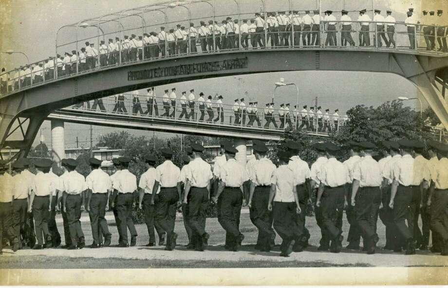 Basic training through the years: vintage photos reflect Air Force ...