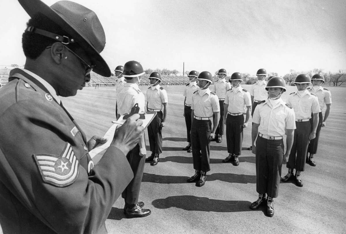 Vintage photos: Air Force basic training and recruit life in San Antonio
