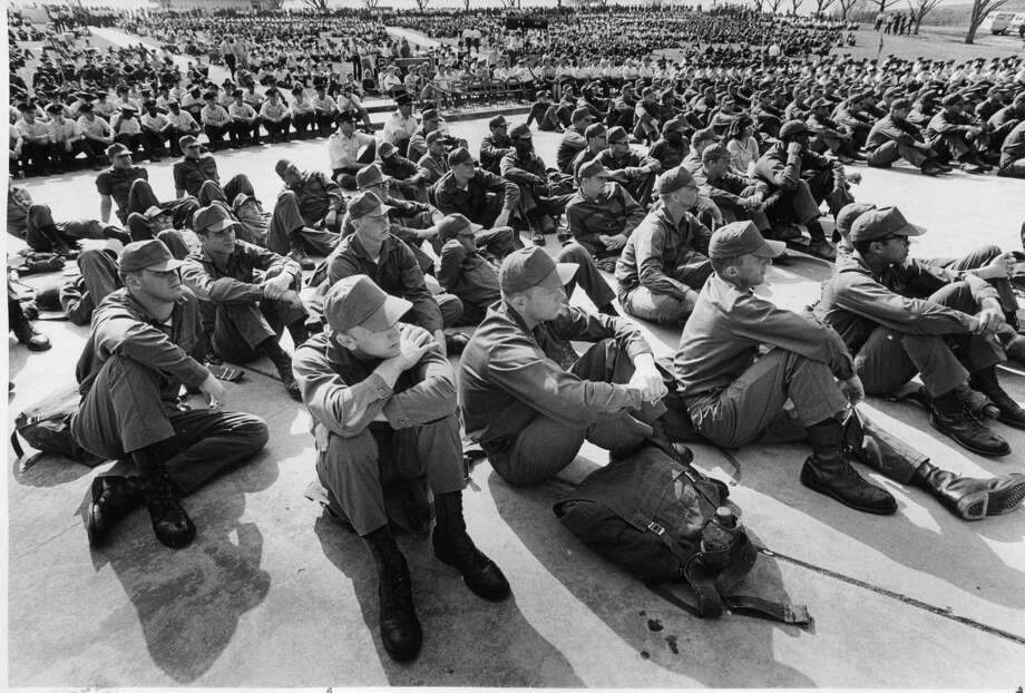 Basic training through the years: vintage photos reflect Air Force ...