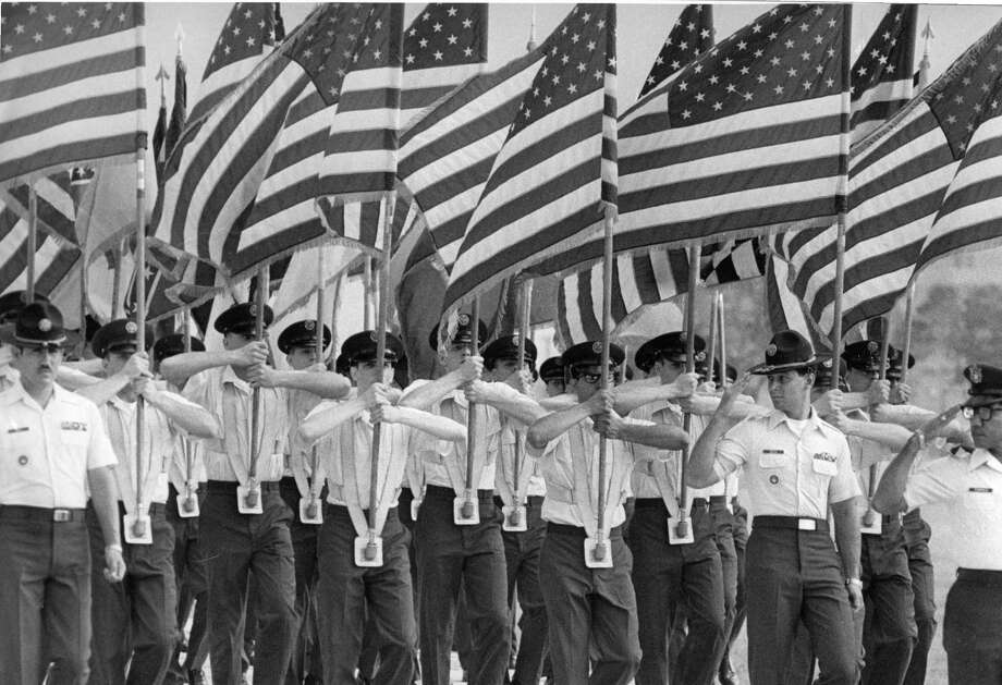 Basic training through the years: vintage photos reflect Air Force ...