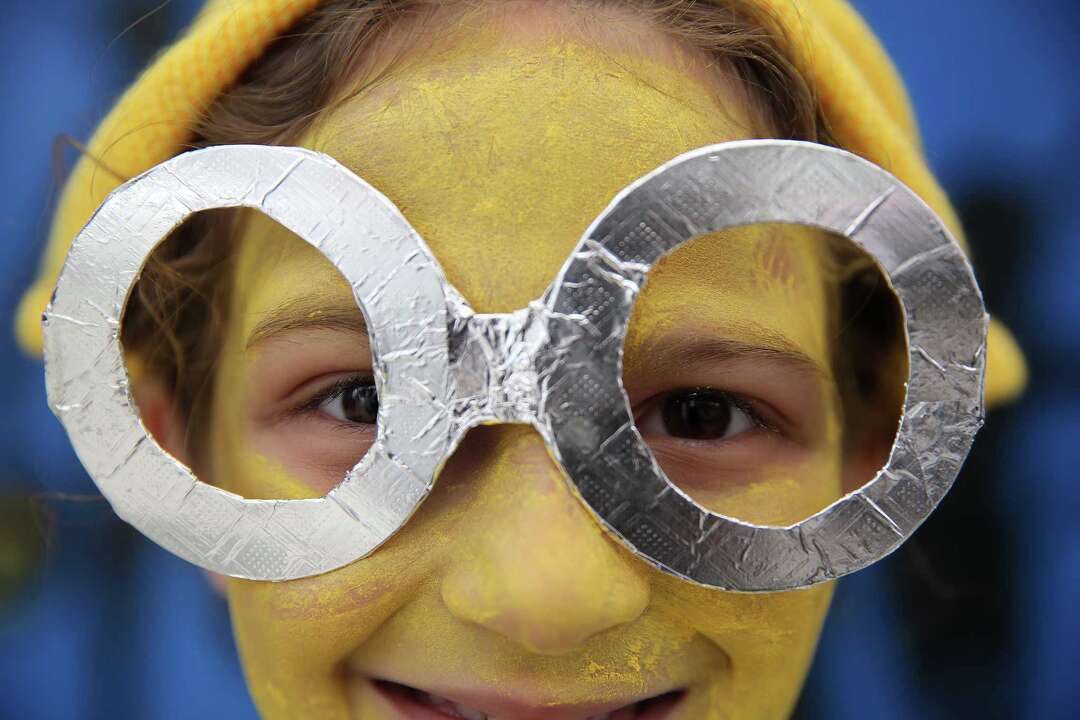 Do-it-yourself Halloween costumes can be easy, inexpensive